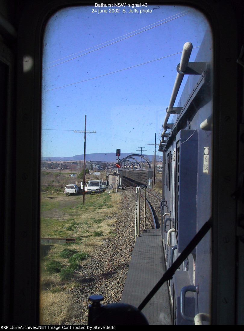 004 Bathurst signal 43